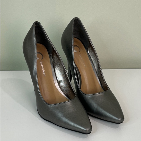 Journee Collection | Shoes | Journee Tru Comfort Foam Metallic Gray ...